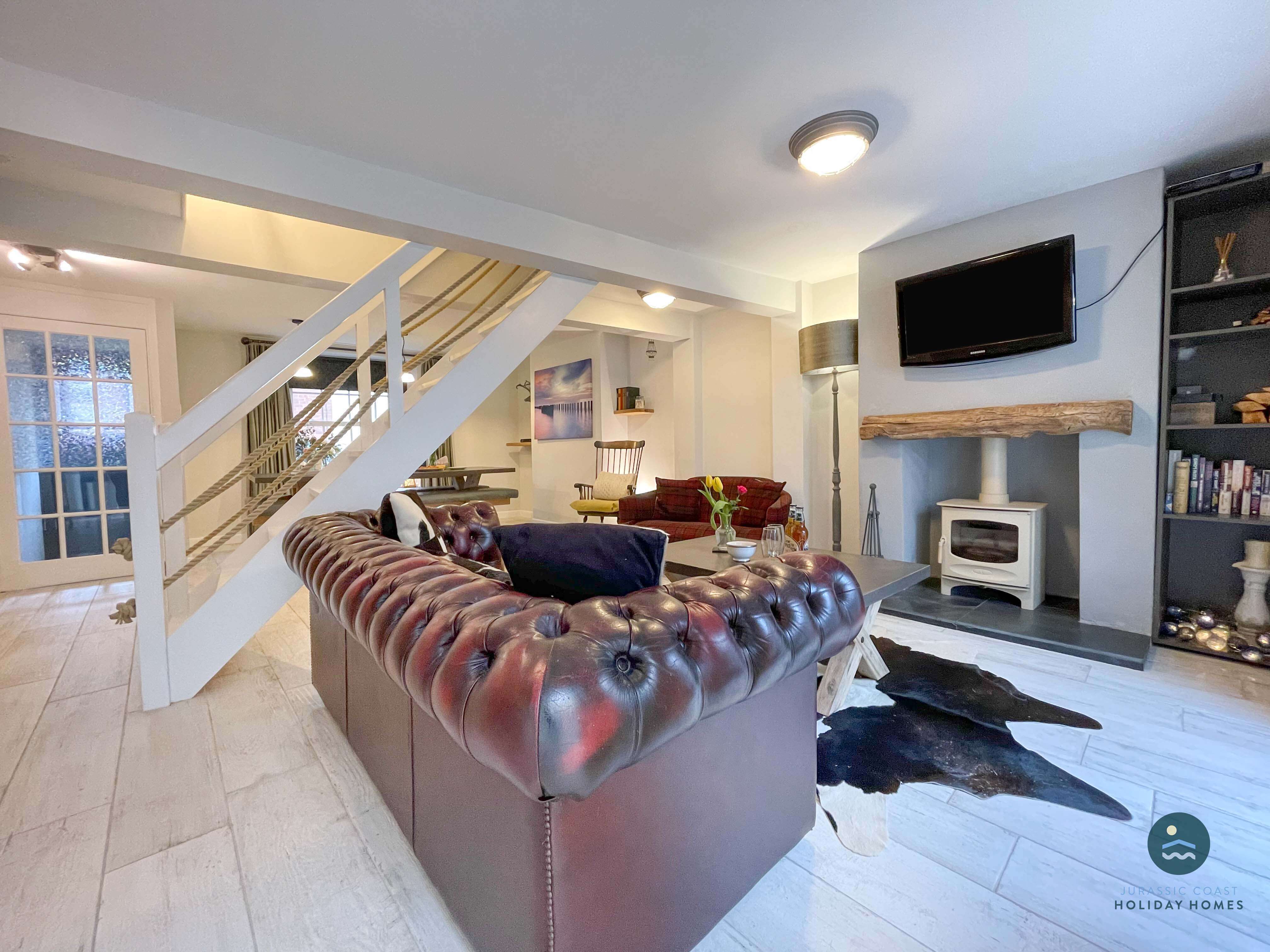 Cobb Cottage | Harbour Cottage With Permit Parking